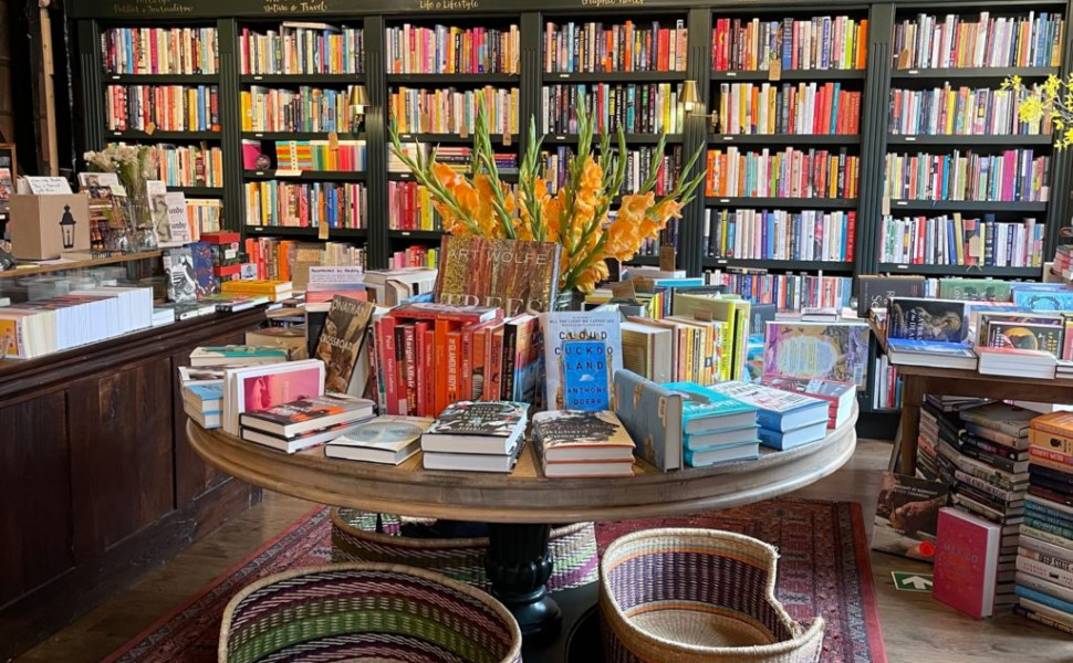 Books on the Hill - Yale Representation